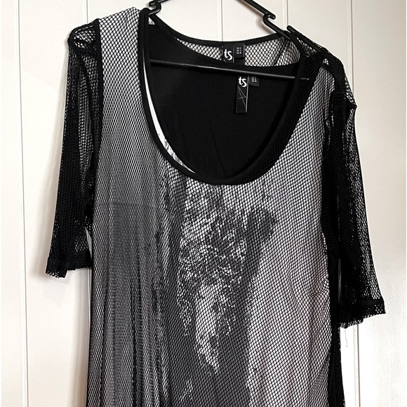 ts taking shape | Tops | Ts Taking Shape Bw Print Top With Net Overlay ...
